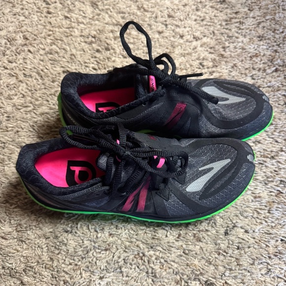 Brooks | Shoes | Brooks Black And Neon Green Pure Connect 2 Running ...